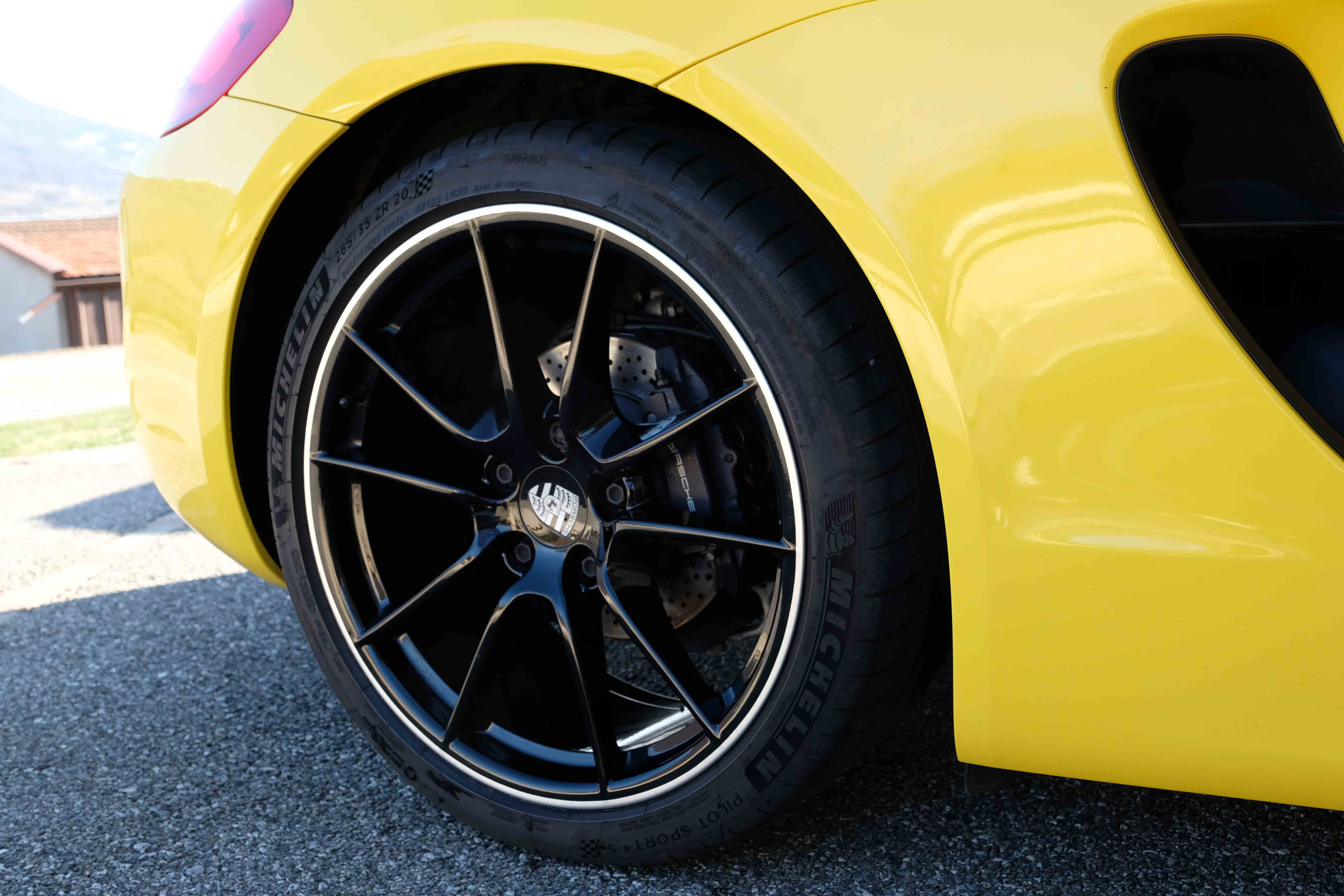 CAYMAN 981 2.7 PDK JAUNE RACING - Boxster & Cayman & 911 VENDUS ...