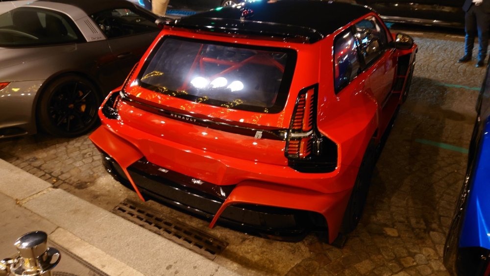 RENAULT R5 Turbo 3E - Photos - Boxster Cayman 911 (Porsche)