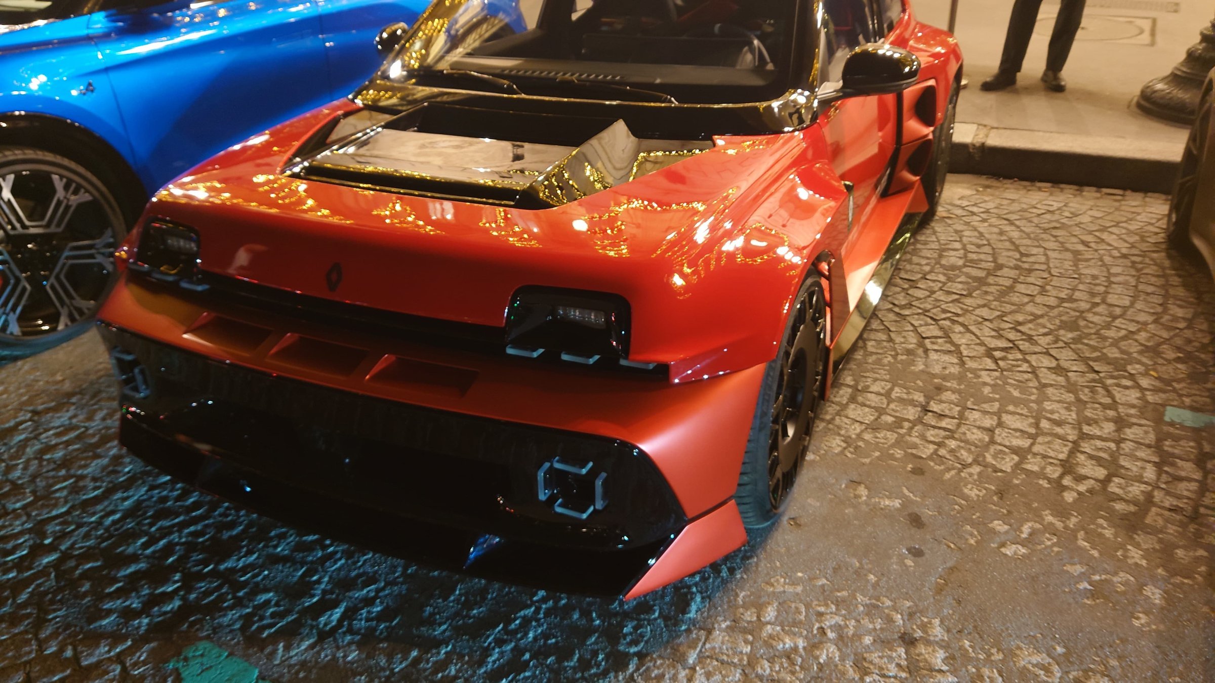 RENAULT R5 Turbo 3E - Photos - Boxster Cayman 911 (Porsche)